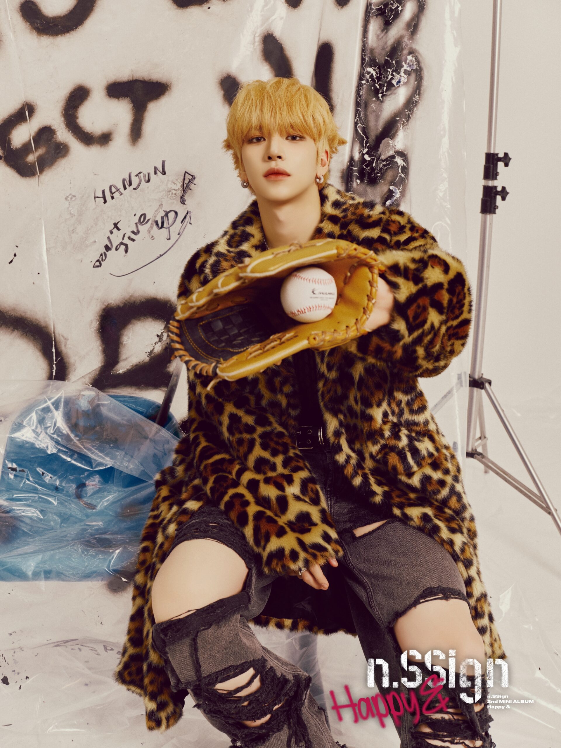 n.SSign 2nd MINI ALBUM ‘Happy &’ CONCEPT PHOTO ‘& I’ – n.SSign Official Site